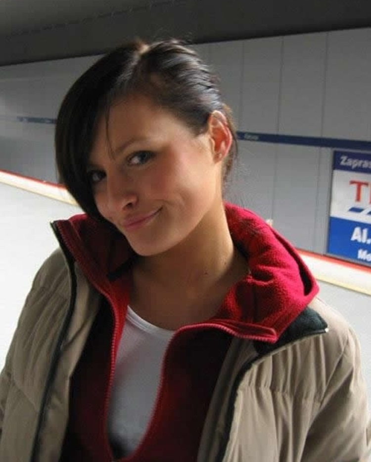 Badchix Having Fun on Friday Nights (30 Photos)